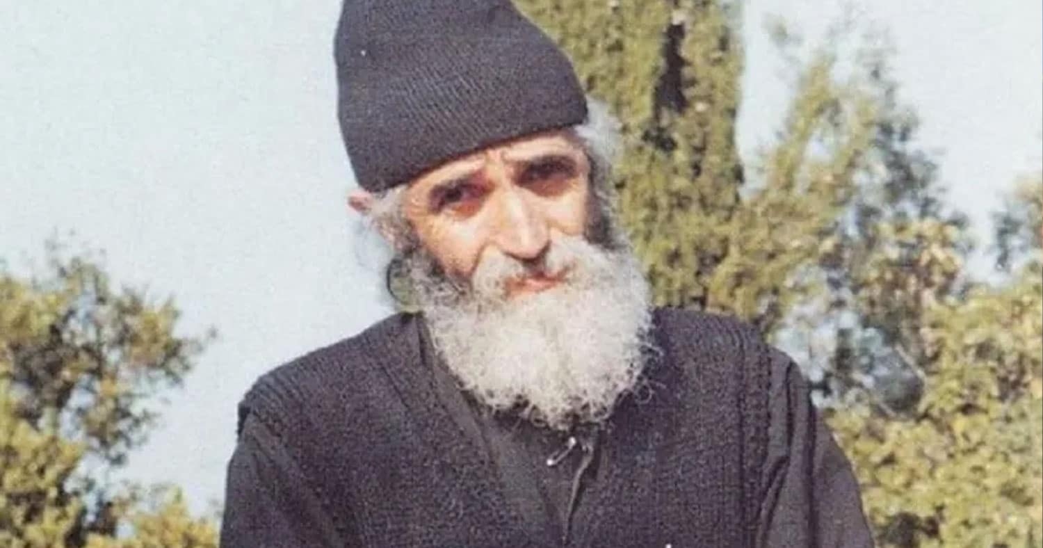 «Με πλησίασε ένας ζητιάνος και γω ένιωσα έντονο κάψιμο στα πόδια μου ...
