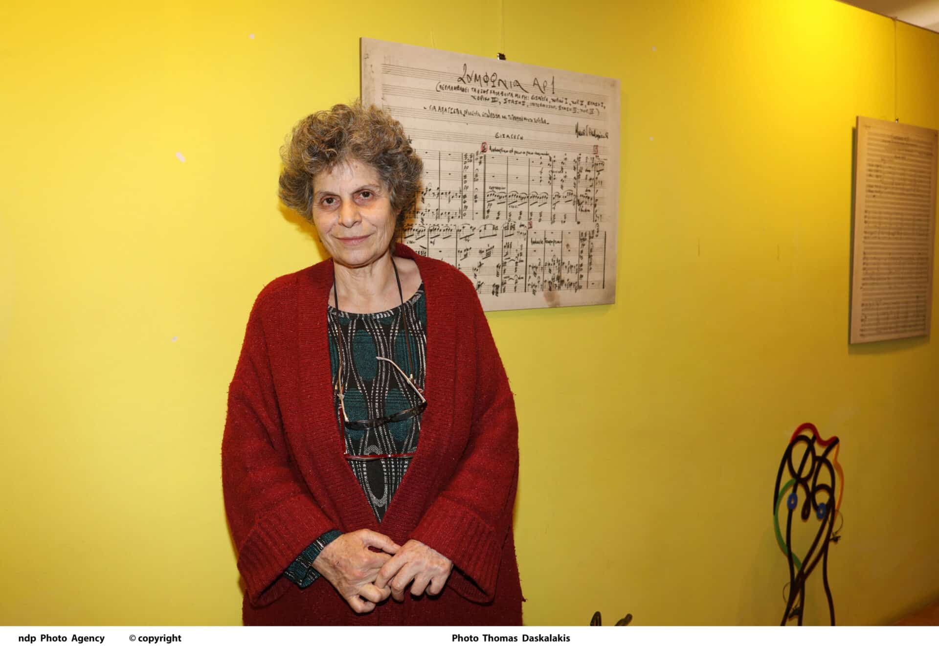 Μαργαρίτα Θεοδωράκη: «Ξυπνάω στις 4 το πρωί, έχω 45 γάτες και 22 σκυλιά ...
